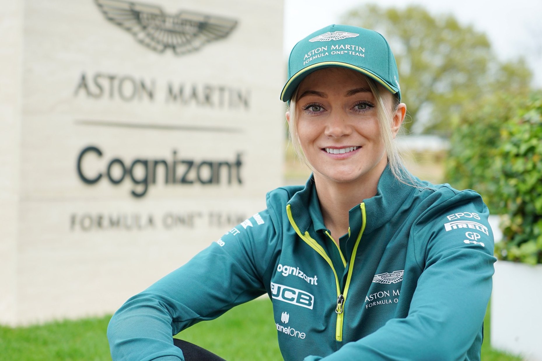 Jessica Hawkins becomes the first woman in 5 years to test F1 car - 7sport